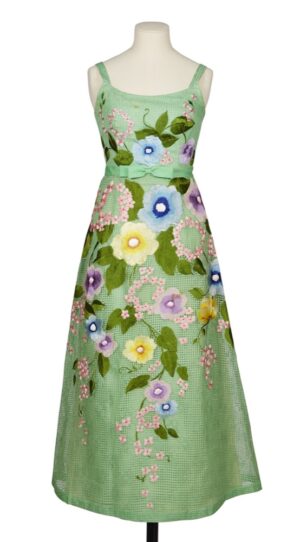 Codes of Royal Fashion Explored in New Exhibition at Kensington Palace ...